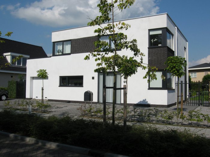 Janssen-Bouw in Etten-Leur, moderne bouwstijl | NBvT